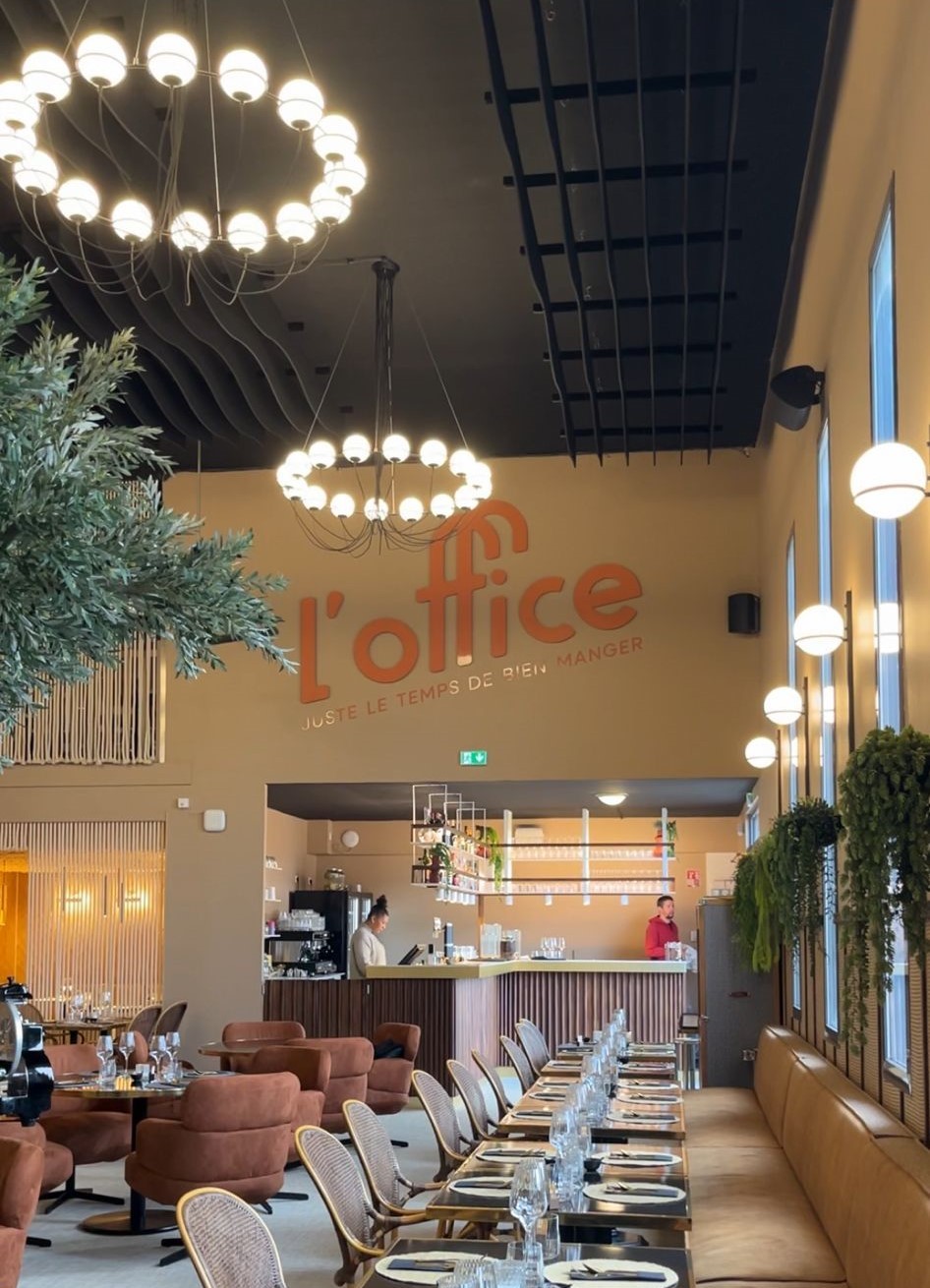 Frank Ponseel, le restaurateur moderne, a ouvert un nouveau resto à ...